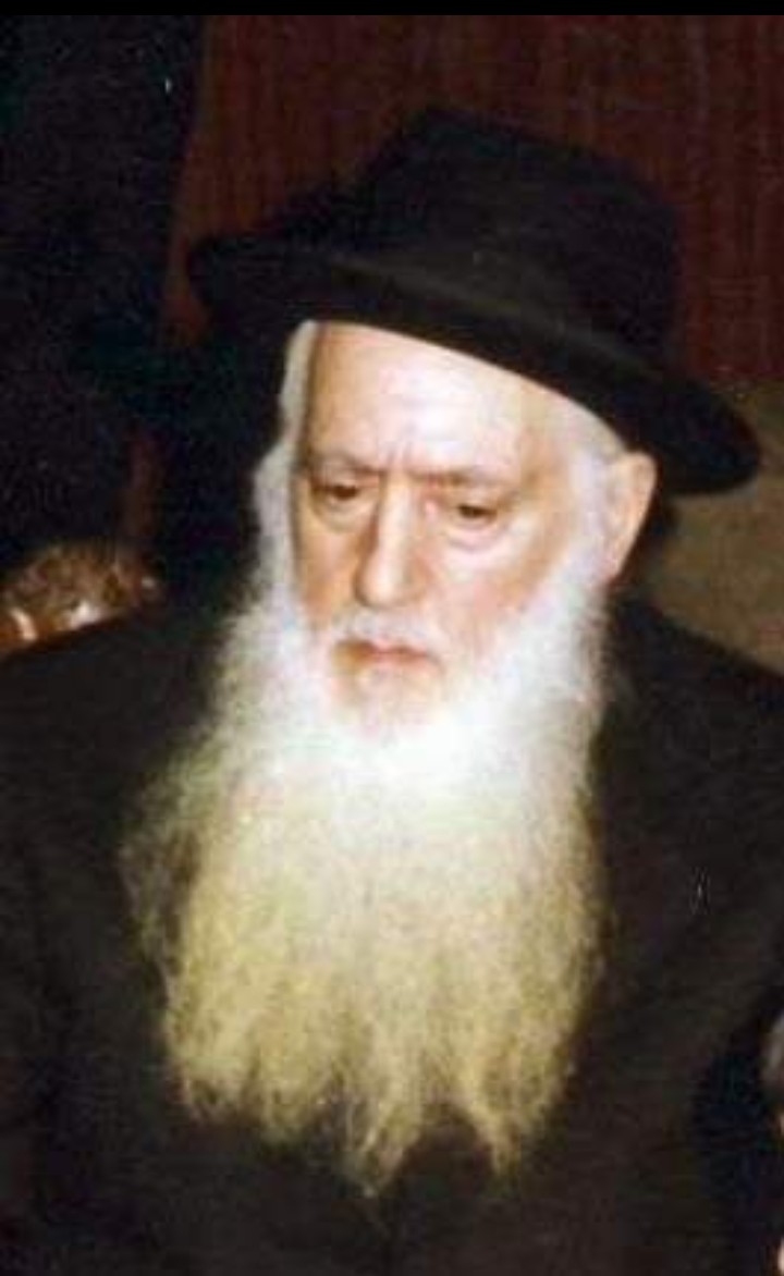 Rabbi Pinto Visits the Tomb of his Grandfather Moshe Aharon and ...