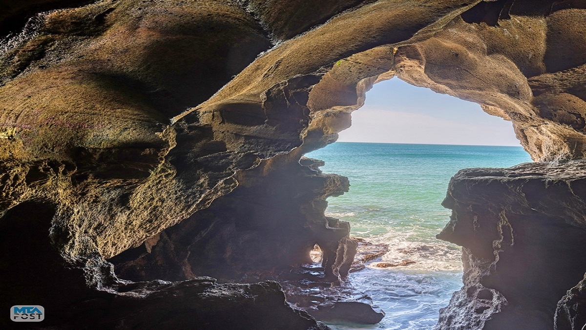 La Grotte d'Hercule... Légendes des Anciens - Maroc Local et Nouvelles ...